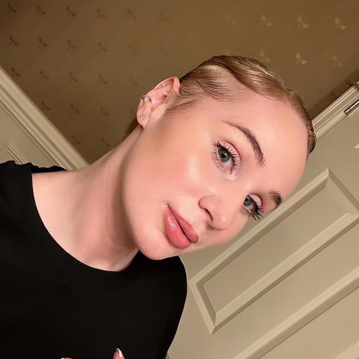 🦄 @ash.e.e - Ashley Elliott - TikTok