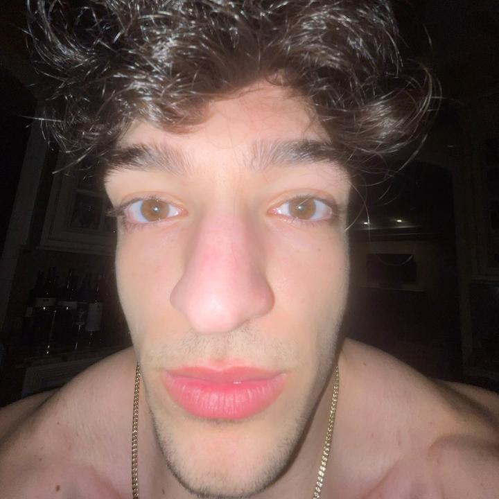 beach n biceps #fyp #gym #GymTok | Chris Aronis (@chris2lean)