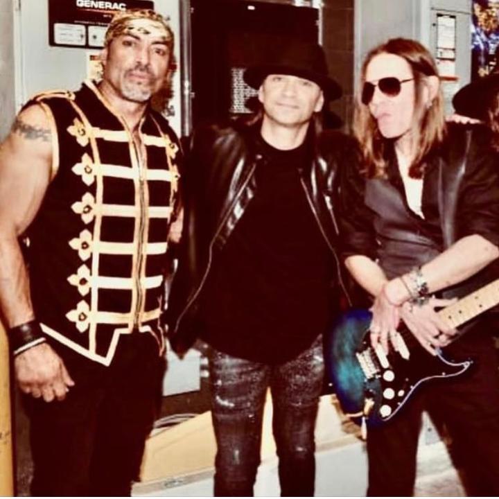 🦄 @linearbandofficial - Linearbandofficial - TikTok