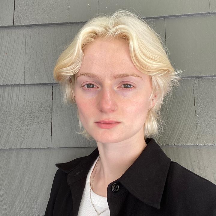 Lily Olsen's Instagram, Twitter & Facebook on IDCrawl