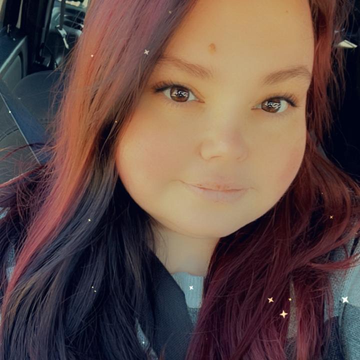 Putting together my 4 year olds easter | Alexandra Sabol (@alexbabii97)