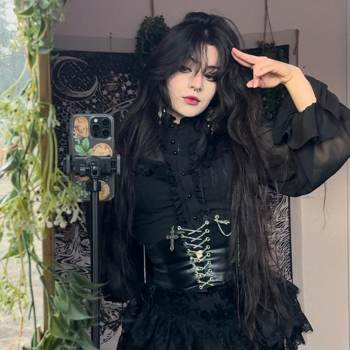 🦄 @buffgothmom - ☽A n n a V í c t o r i a ☾🥀 - TikTok