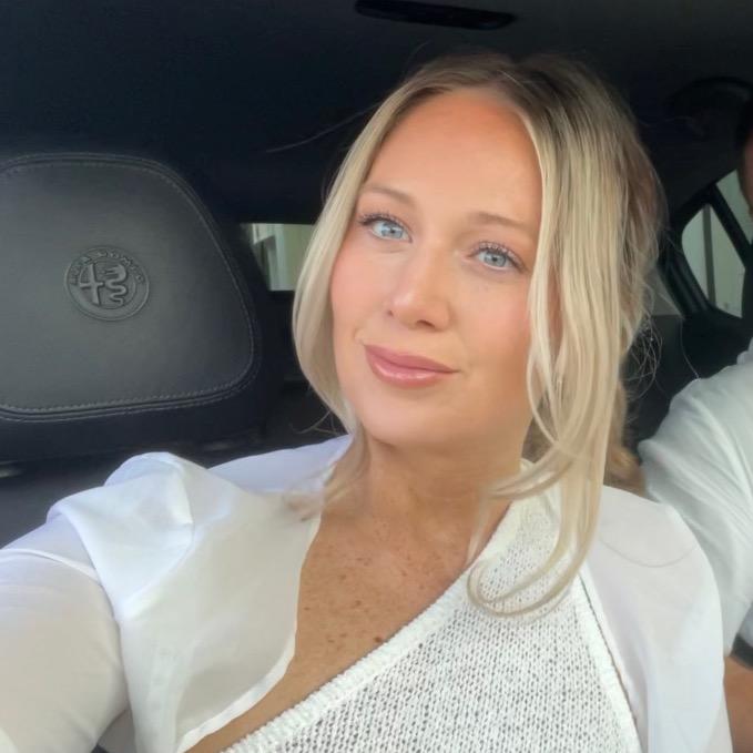 🦄 @caseychase - Casey Chase - TikTok