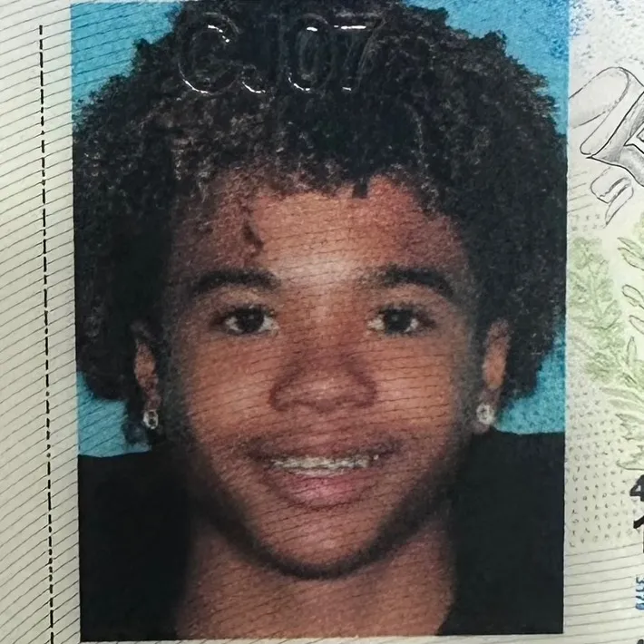 Capri Jones (@c4pr1i) - Urlebird