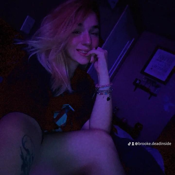 🦄 @brooke.deadinside - Brookelynne🦋🤍