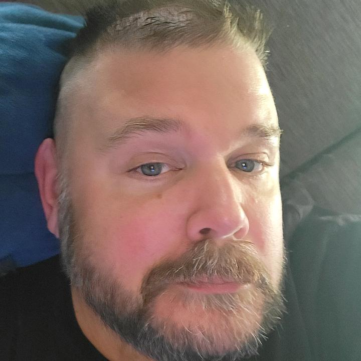 Bobby Moudy dead by suicide. TikTok | Fat to Fit (@fat_to_fit_usa)